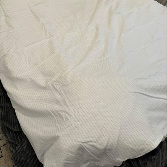 Brooklinen | Bedding | Brooklinen White Background With Grey Pinstripe ...